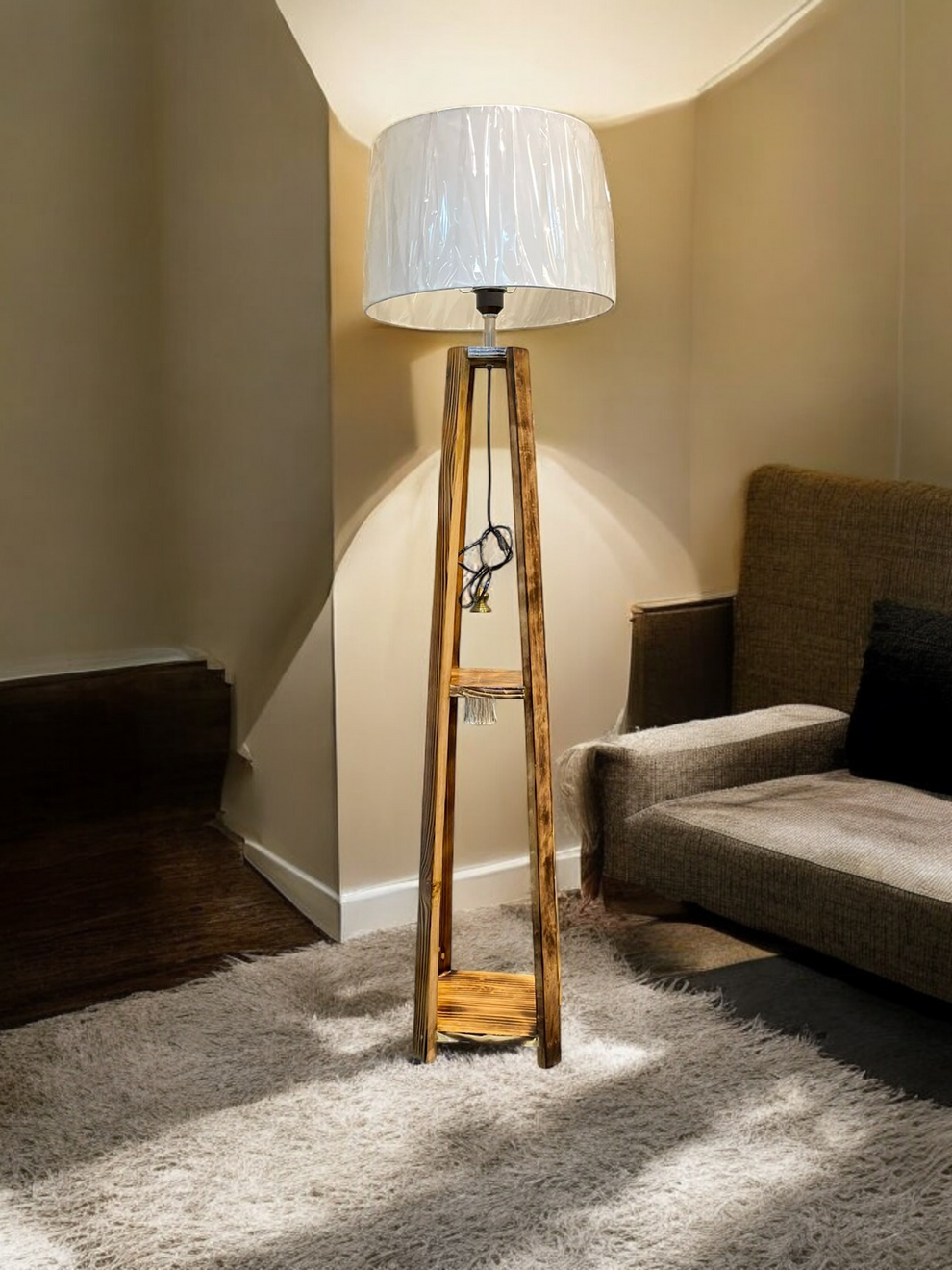 Wood Floor Lamp (only in karachi) – Noorven